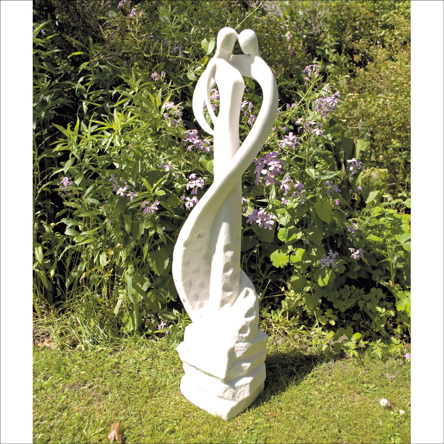 Europa Leisure Tender kiss Statue, White – BigaMart