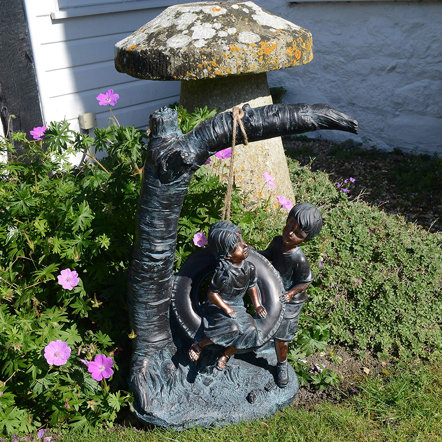 Europa Leisure TYRE SWING 50cm Bronze Effect statue, One size – BigaMart