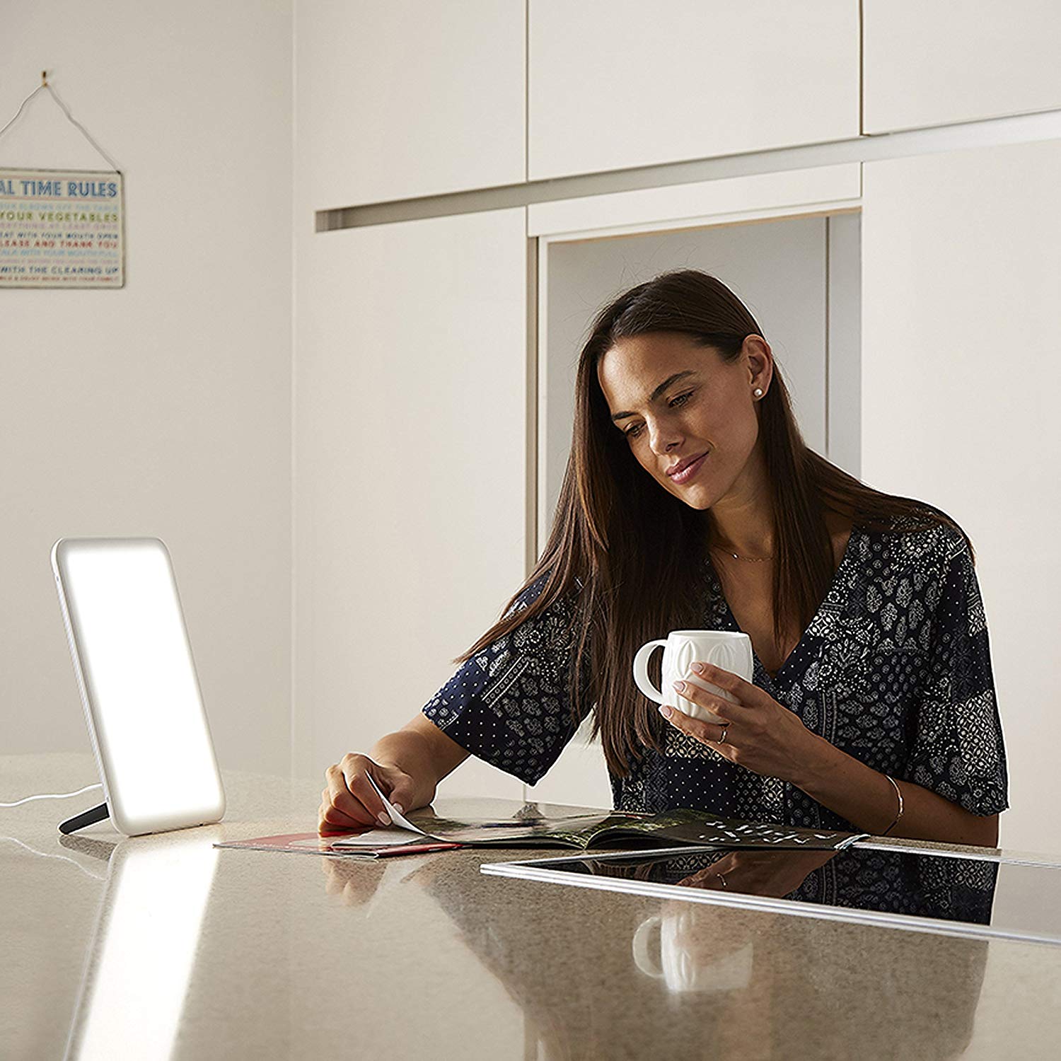 Lumie Vitamin L – Slim Light Box for Effective SAD Light Therapy – BigaMart