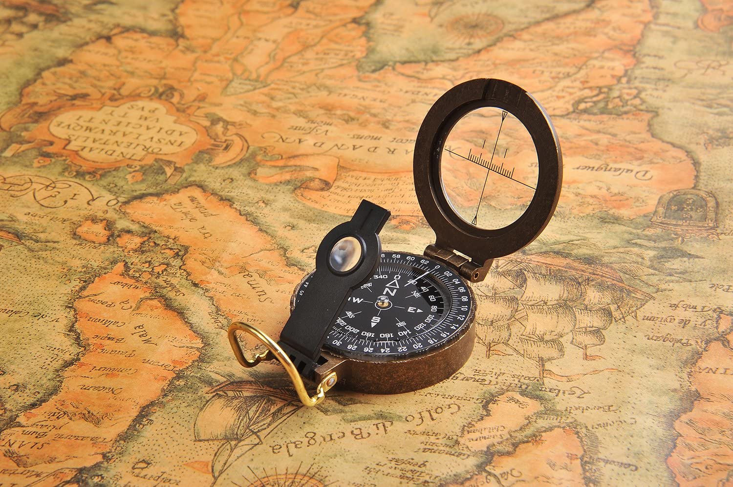 Huntington Compass: Heavy Compass made of bronze, liquid damped ...