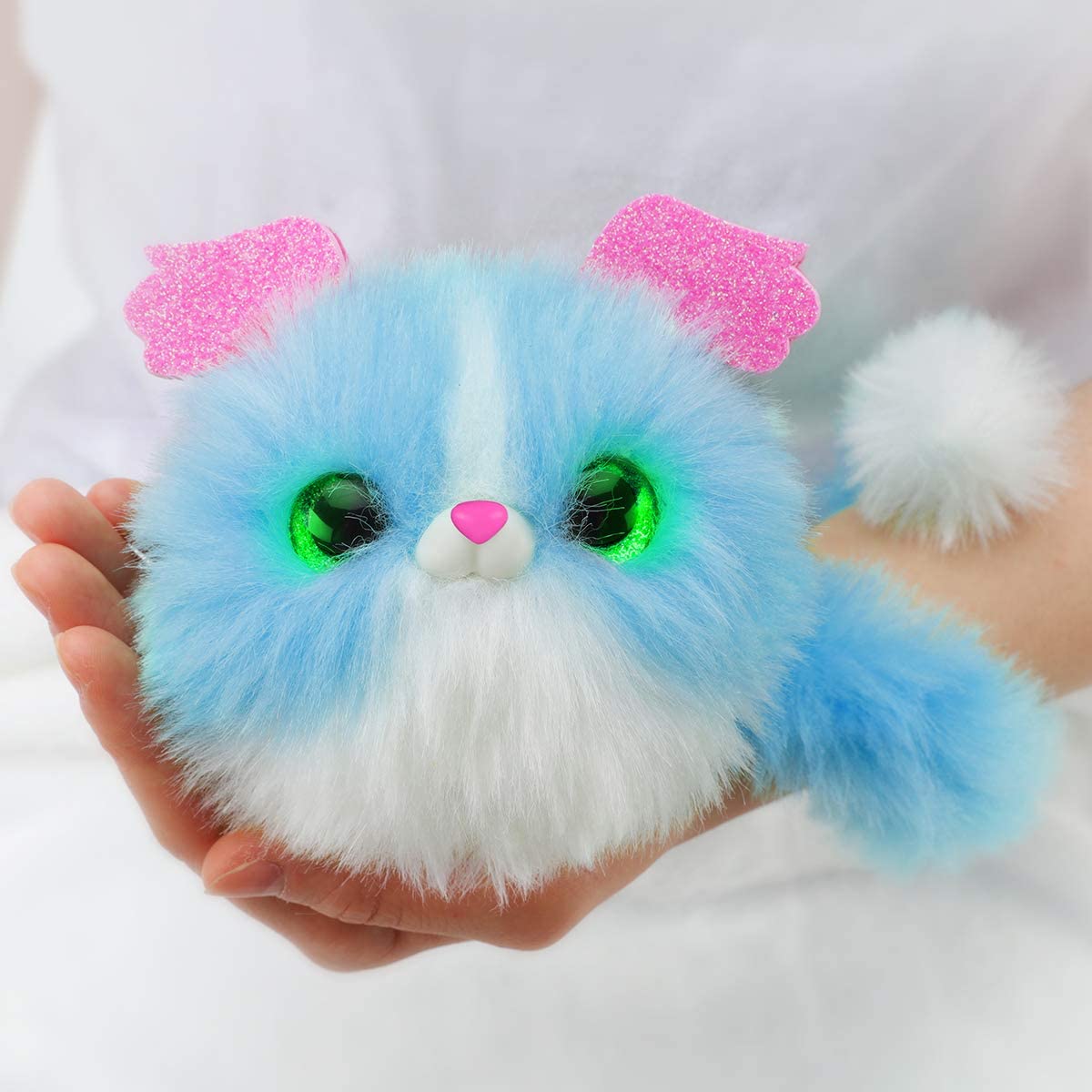 BANDAI – Pomsies Interactive Plush Toy that Hangs Anywhere – BigaMart