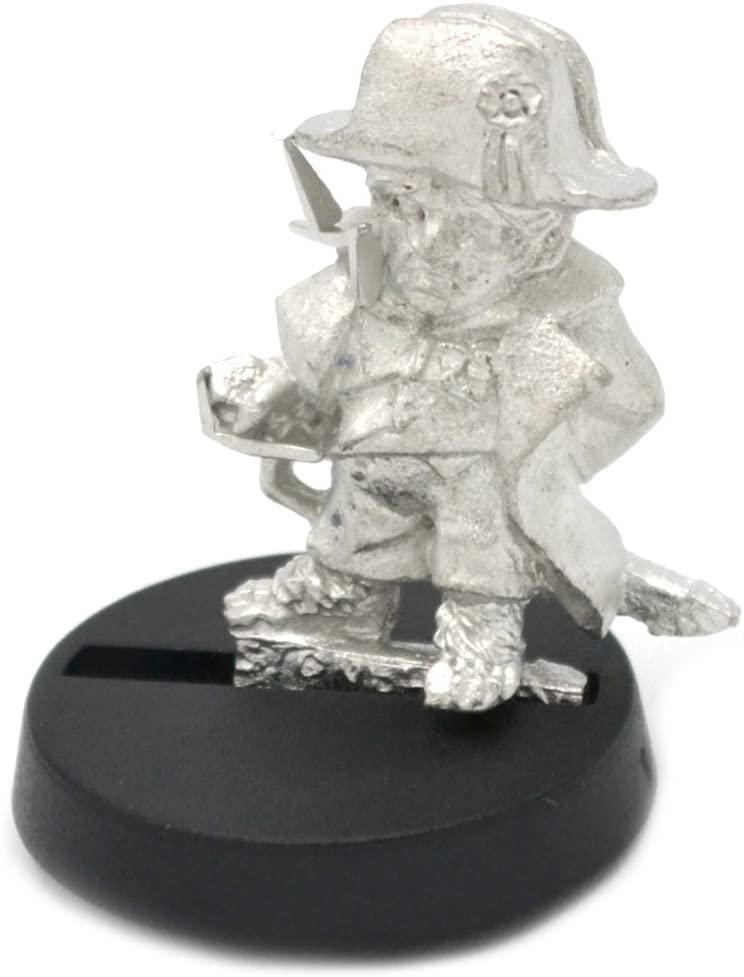 Stonehaven Halfling General Miniature Figure for 28mm Table top ...