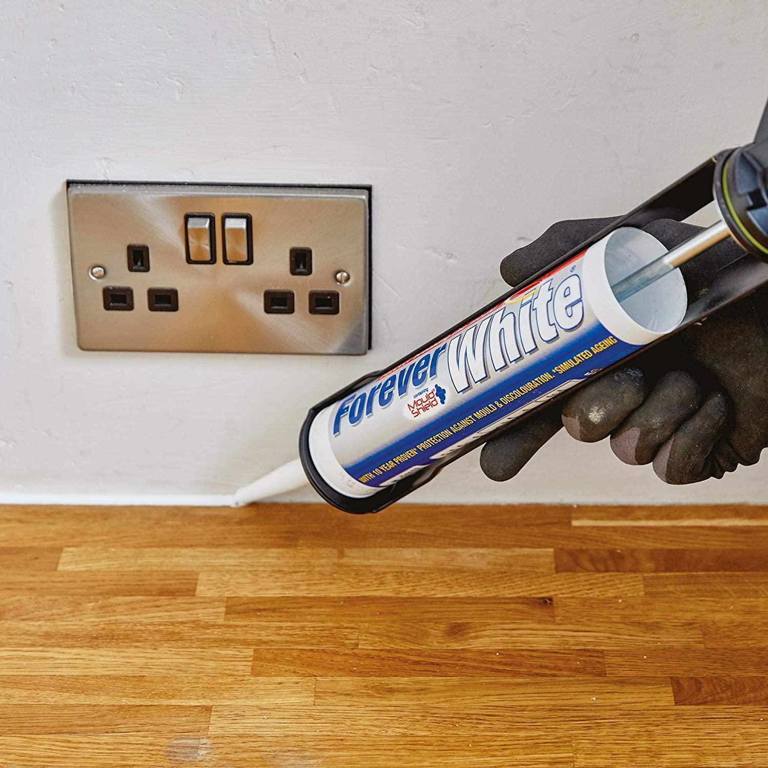 Everbuild Forever Ivory Anti-mould Silicone Sealant, Ivory, 295 ml ...