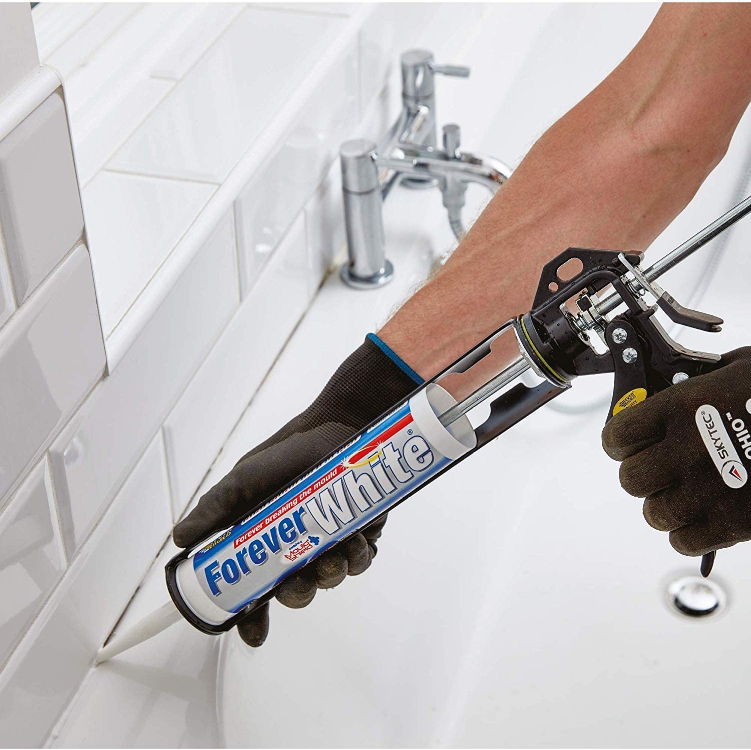 Everbuild Forever Ivory Anti-mould Silicone Sealant, Ivory, 295 ml ...