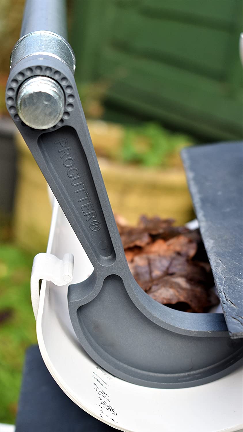 New PROGUTTER Half Round Gutter Cleaning Scraper – BigaMart