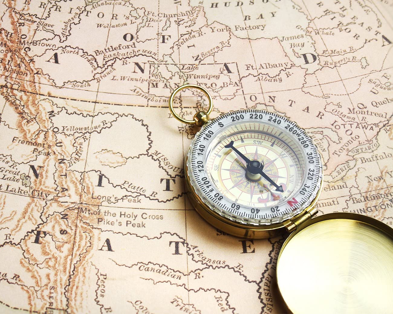 Juvale Camping Compass – Vintage Copper Metal Pocket Wayfinder, with ...