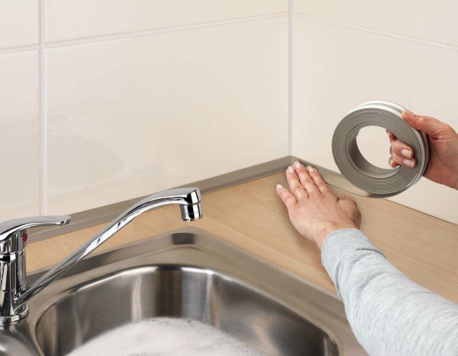 Wenko Worktop Sealing Tape, Taupe, 0.2 x 400 x 2.8 cm – BigaMart