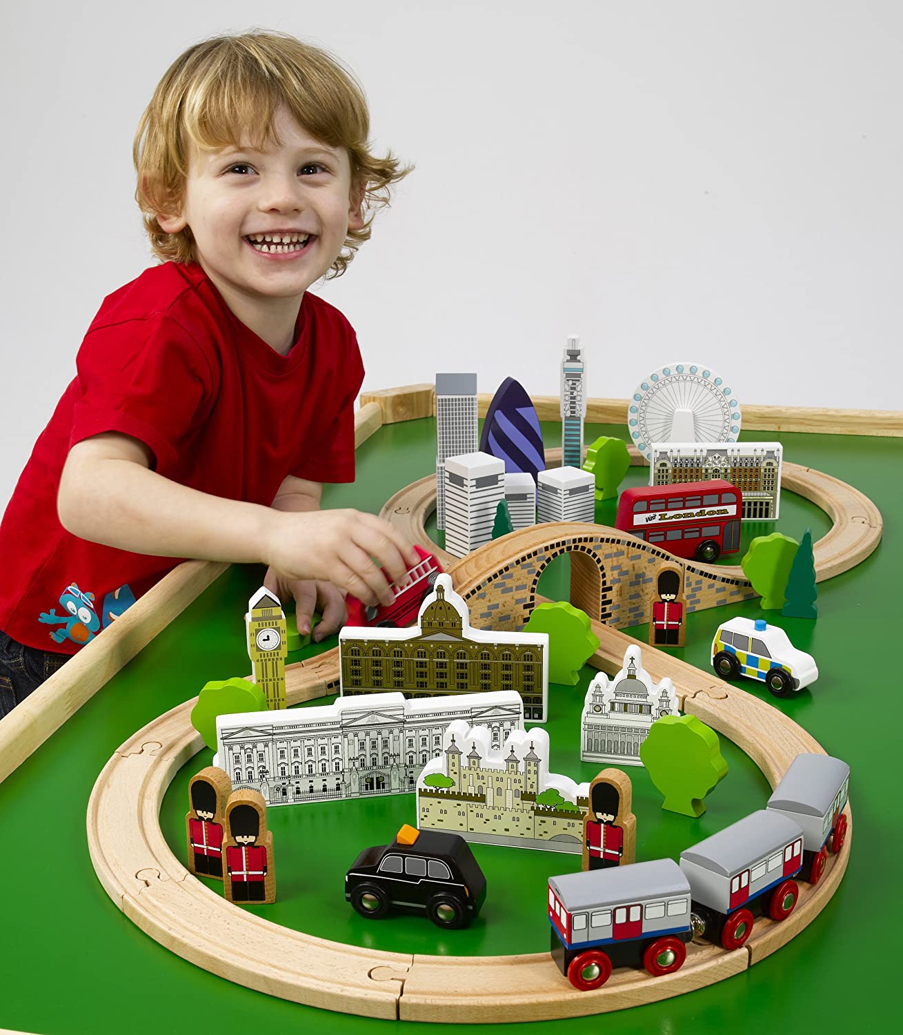 Tidlo Wooden City of London Figure of Eight Train Set – BigaMart